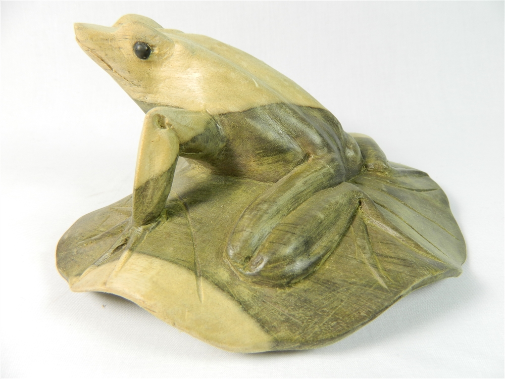Wooden Frog Carving - Frog on Lily Pad - OnTradeWinds.co.uk